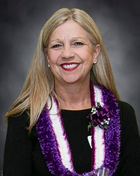 Queen’s Honors Volunteers; Presents Ann Kemp with Ho`omau Award – The ...